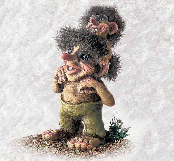 840178 hombre Troll con su hijo